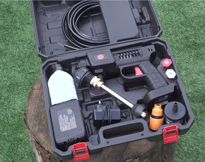 Jethawk rechargeable power washer